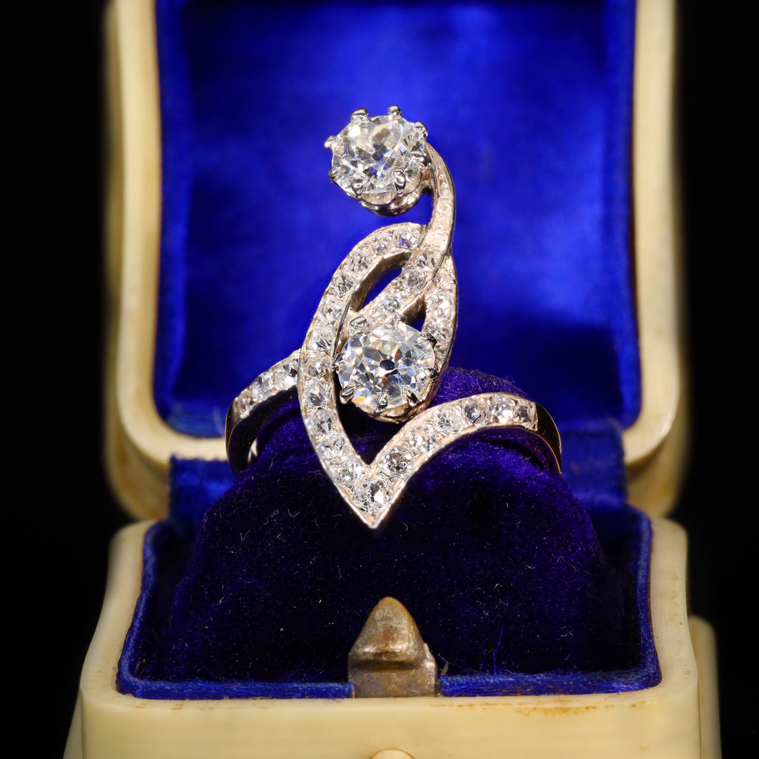 Art Nouveau Rings: Nature in Gold | Antique Jewellers